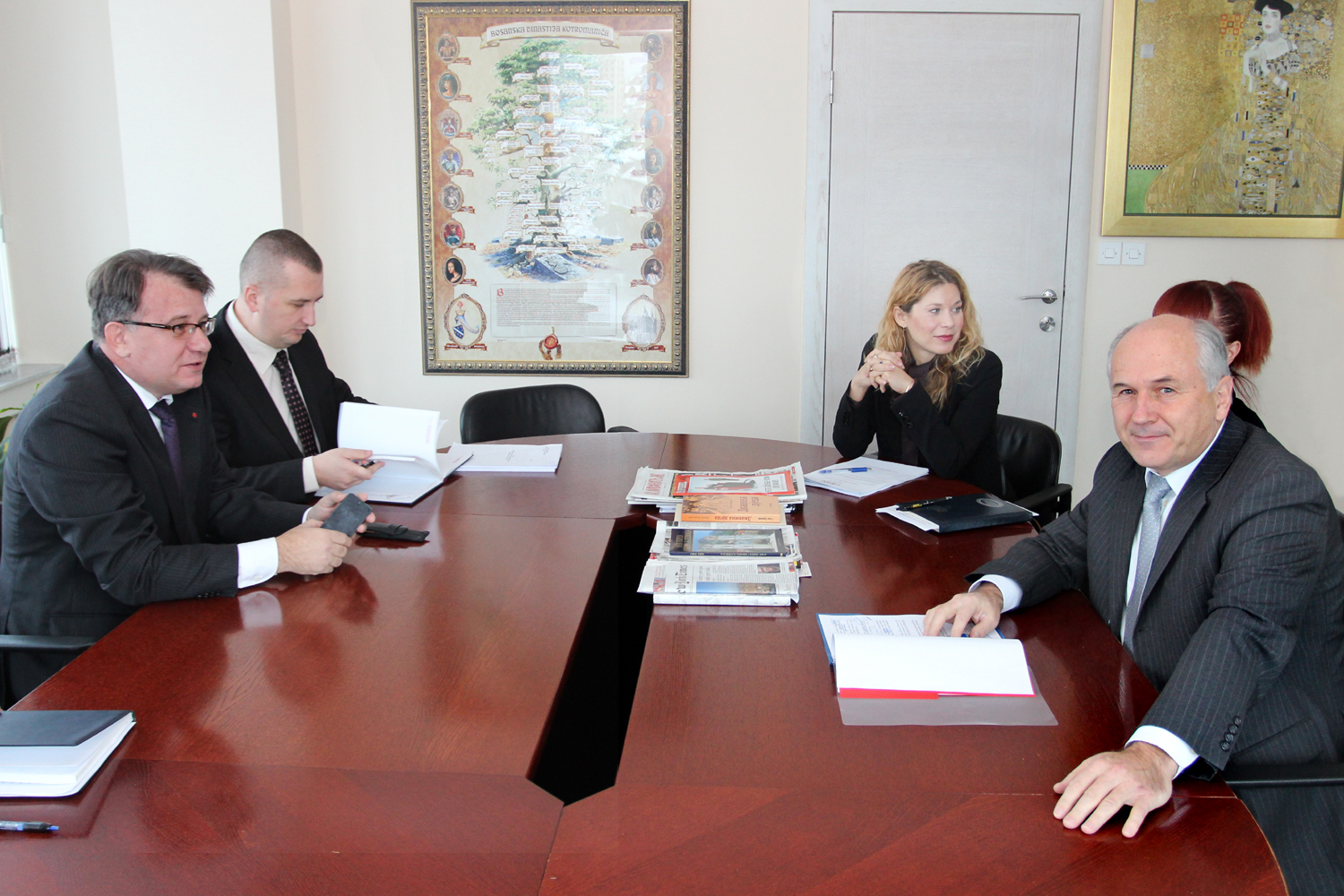 HR Inzko Meets FBiH Prime Minister Niksic | Office of the High ...